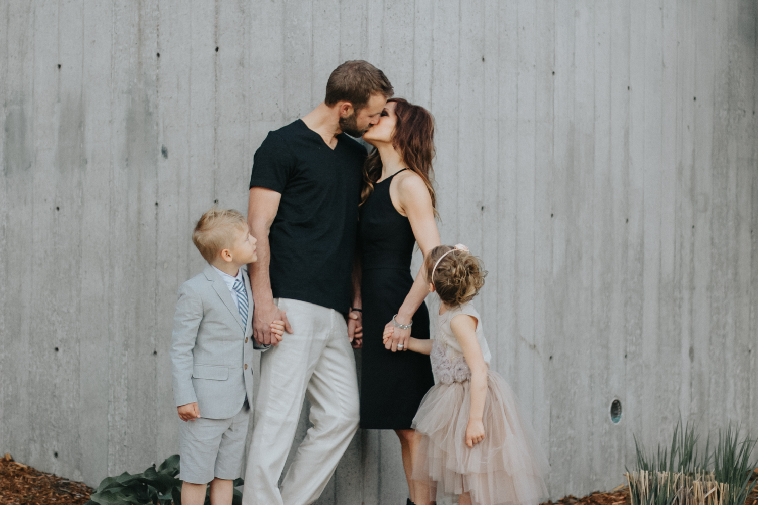Craig + Holly // Urban Family Session | Emily Mitton