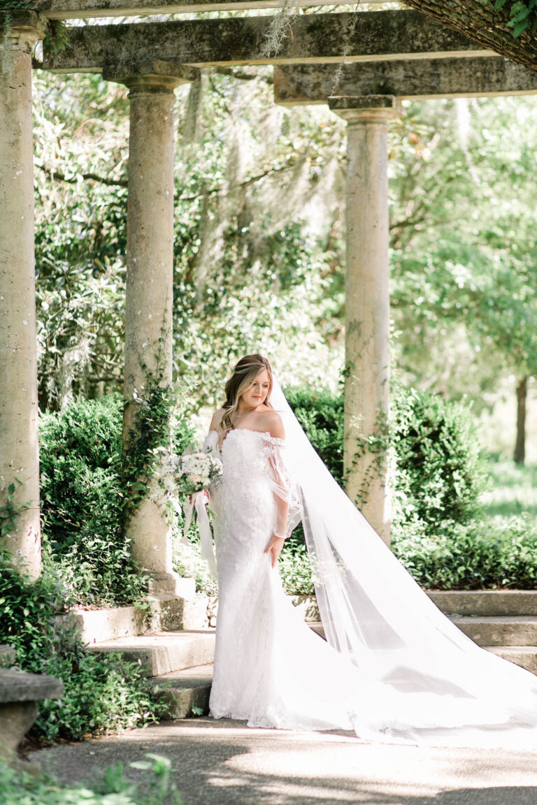 Romantic Bridals at Airlie Gardens | Emily Mitton